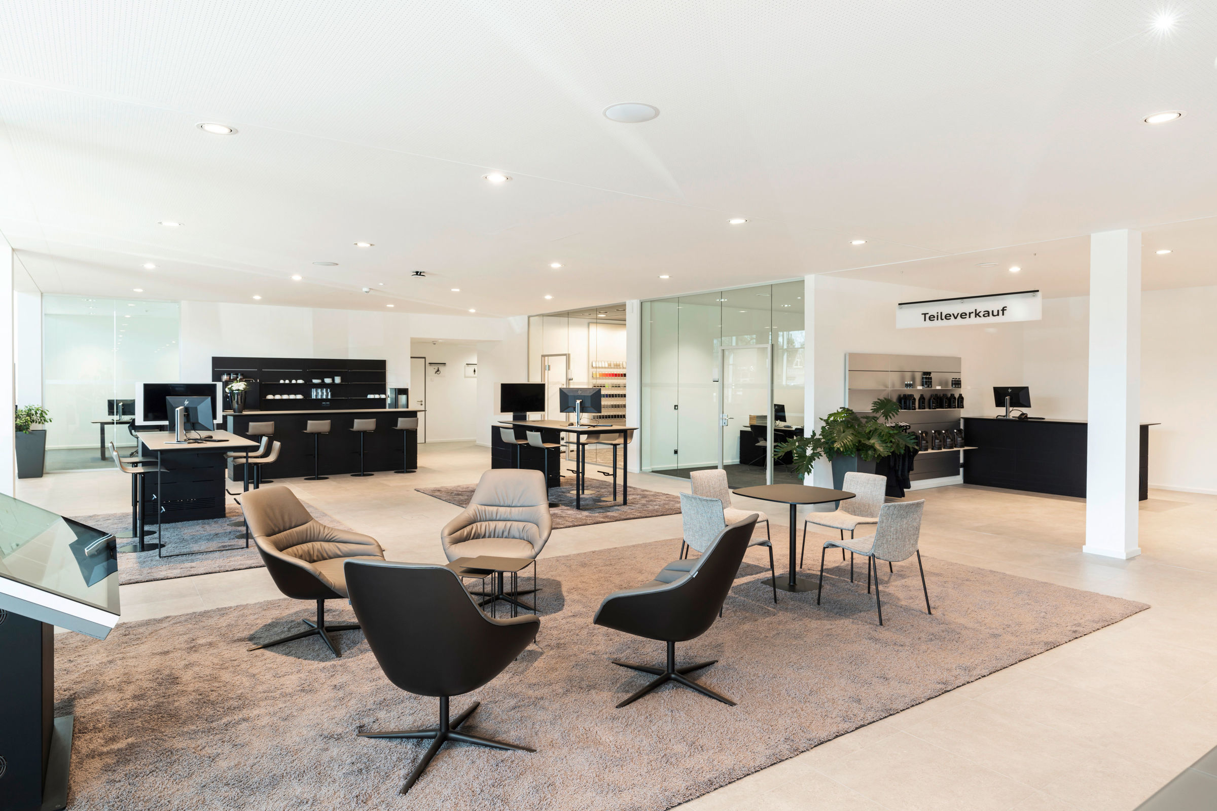 Sustainable and digital: Audi opens a new flagship store in Munich ...